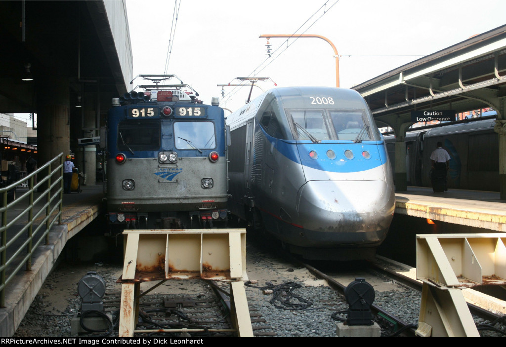 AMTK 915 and Acela 2008